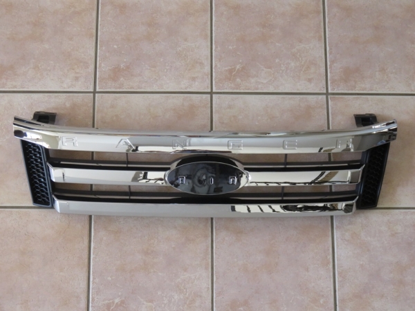 Ford Ranger T6 Chrome Grille - Auto Body - Gauteng