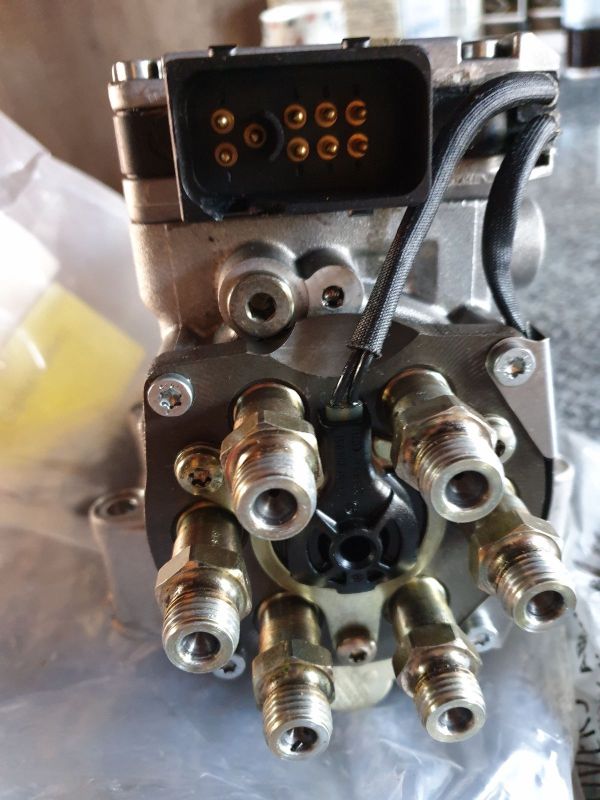 Bosch VP44 Injector pump for sale - Spares & Accessories - Gauteng