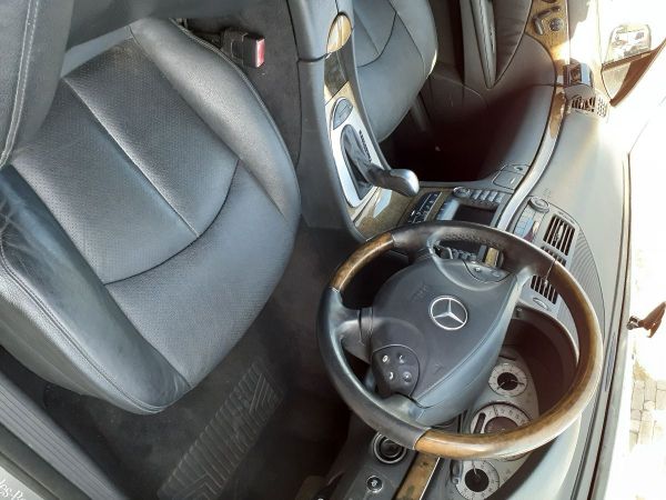 Stripping a Mercedes Benz E500 W211 Engine code 113 - Stripping for ...