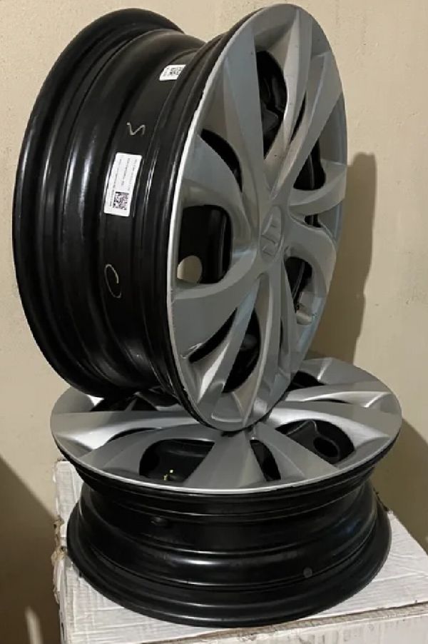 4 x 15 Inch Suzuki Swift Steel Rims & Hubcaps - Wheels | Tyres ...
